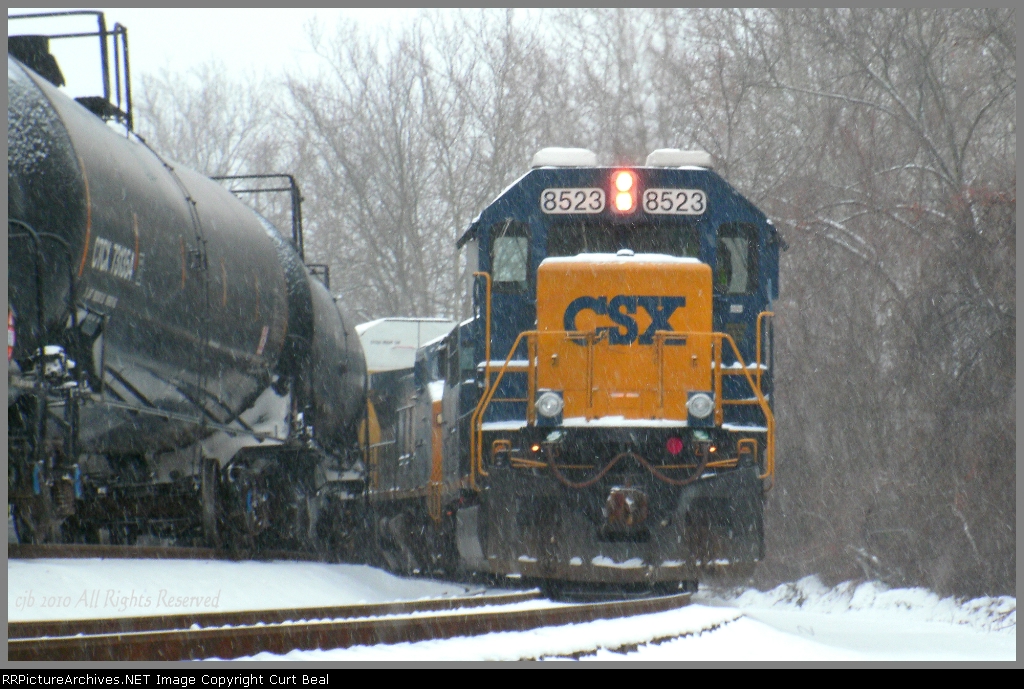 CSX 8523 (2)